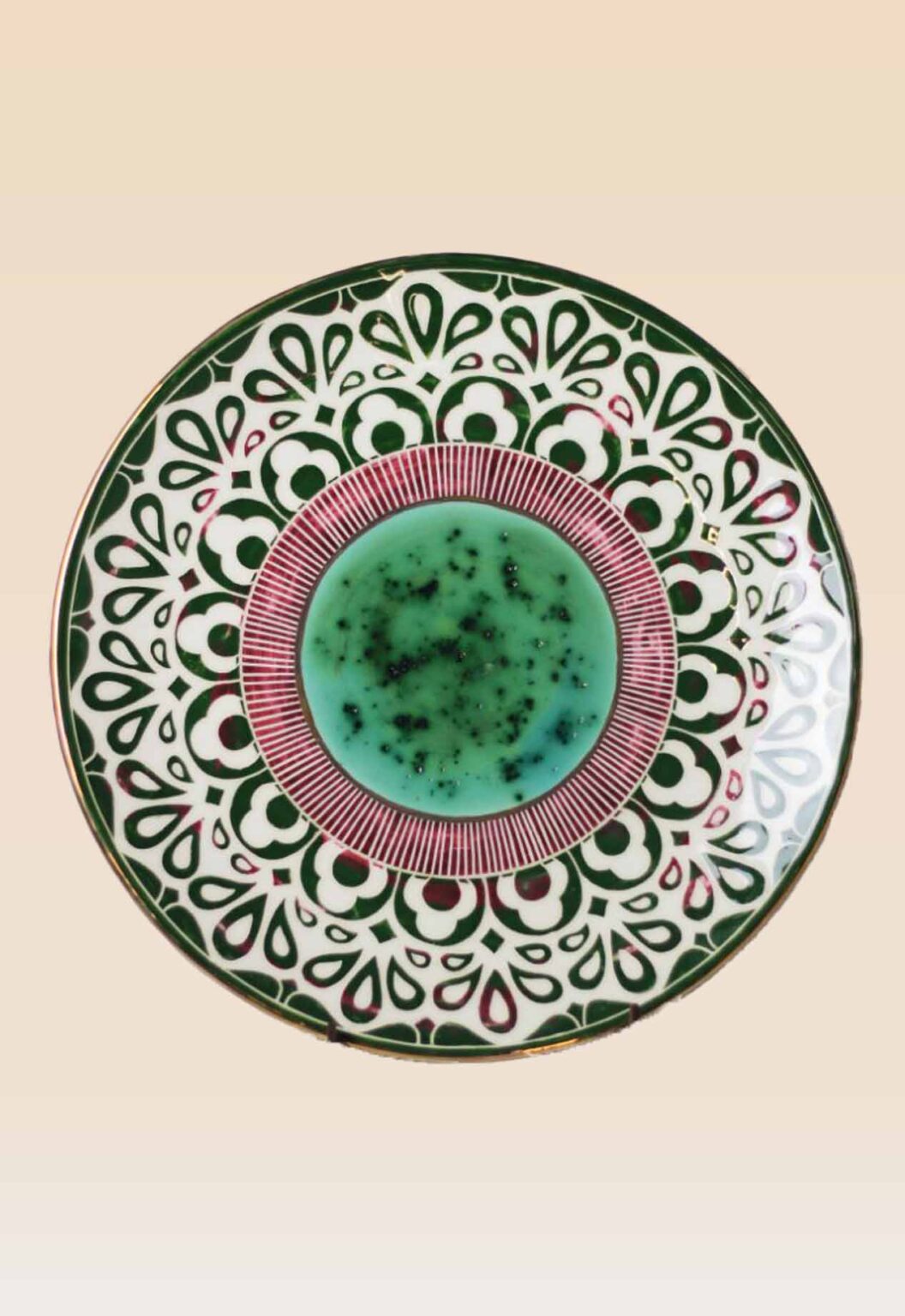7 Stunning Handcrafted Ceramic Decorative Dishes For Luxury